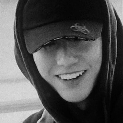 อ้ายแก้ว ; renjae: ฟิค Boy Love (แชท)