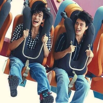 ความรักของขนมเเละเพื่อน|Gemini Four - 22 : ฟิค Boy Love (แชท)