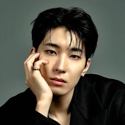 That's the number one mafia in the country.|Wonwoo X You: สืบสวน (แชท)