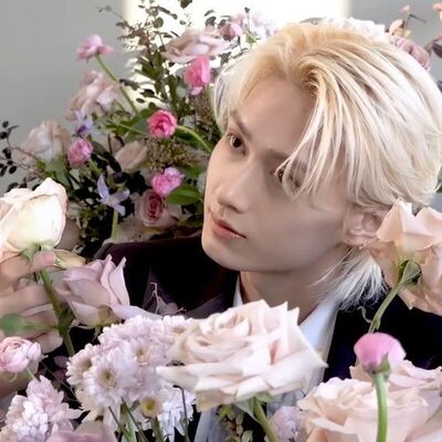 loop | Jun x you: ฟิคฟรีสไตล์ (แชท)