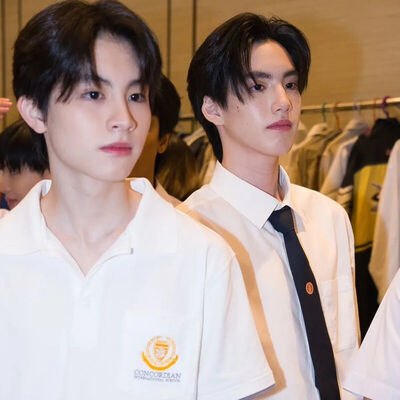 My tutor 🩵📖 - Phuaa: ฟิค Boy Love (แชท)