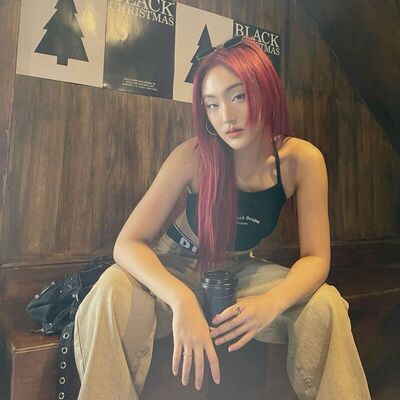 ร้านนี้มีของเด็ด | Ahpunch: ฟิคฟรีสไตล์ (แชท)