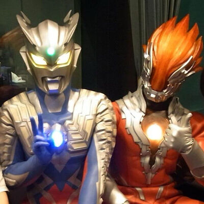 พี่ไฟน้องศูนย์มันไม่ดีตรงไหน | ultraman - glenfire x zero: ฟิค Boy Love ...