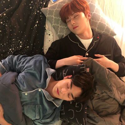 Just one night: ฟิค Boy Love (แชท)