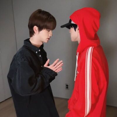 แอมเฟียร์เลส —shinhoon: ฟิค Boy Love (แชท)