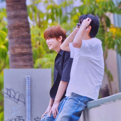 Dek-Doi |shinhoon: ฟิค Boy Love (แชท)