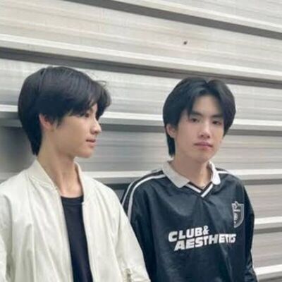 ห้อง Bus| phuaa👾: ฟิค Boy Love (แชท)