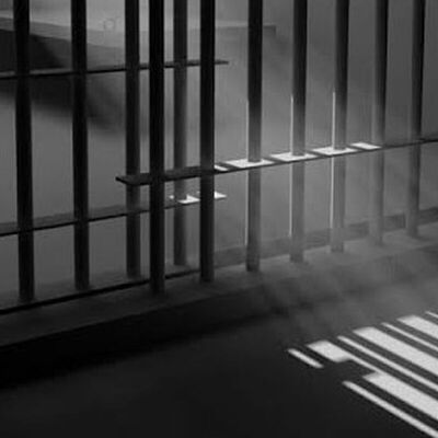 คุณนักโทษ?? _ Howl×all | J-Break: ฟิค Boy Love (แชท)