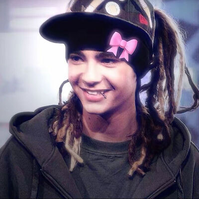 ยัยเตี้ยผู้มากับดวง - Tom kaulitz |ยัยเตี้ย : ฟิค Love Novel (แชท)