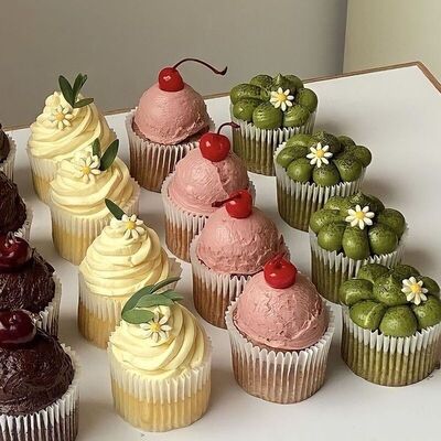 Winecake sounds smooth | vicait: ฟิค Girl Love (แชท)