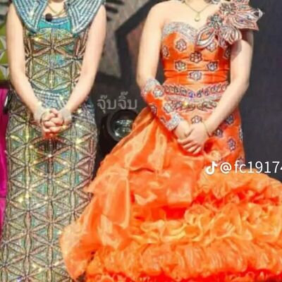 พี่น้องต่างพ่อแม่/นุ่นออย: นิยาย Girl Love Lovely Room (แชท)