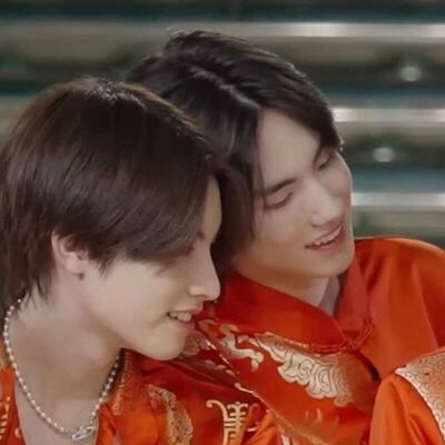 ไม่บอกเธอ|AA Phuthatchai: ฟิค Boy Love (แชท)