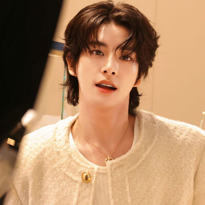 พีท! หยุด l Jake x You: ฟิค Love Novel (แชท)