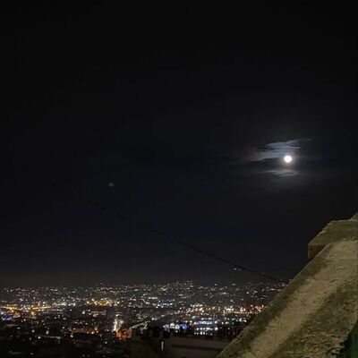 โลกของอิเซไก|All Debirun: นิยาย Girl Love Party Room (แชท)