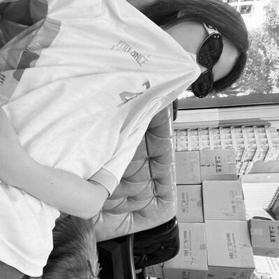 halley ; emibonnie - 01 : ฟิค Girl Love (แชท)