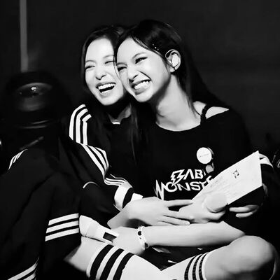 Undisclosed love | CHIYEON: ฟิค Girl Love (แชท)