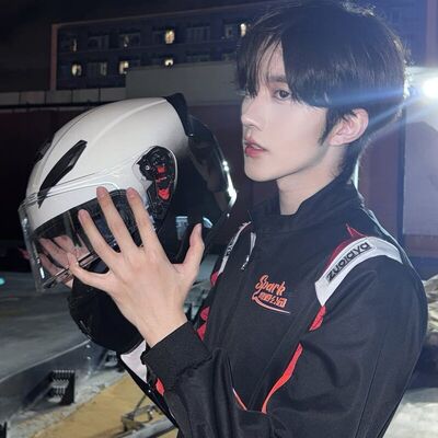 Panther² | xingqiu: ฟิค Boy Love (แชท)