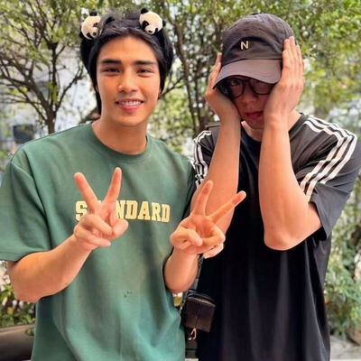 Not Crushing, Just Curious | UpPoom อัพภูมิ: ฟิค Boy Love (แชท)