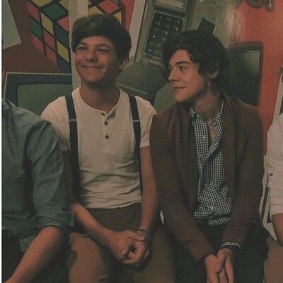 Step Lovers #larrystylinson: ฟิค Boy Love (แชท)