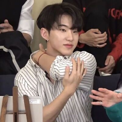 sprite , soonhoon: ฟิค Boy Love (แชท)