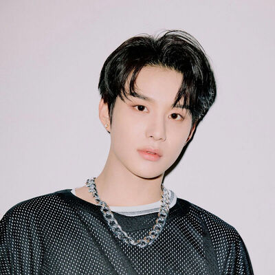 จากัวร์ไมล์ | Jungmark: ฟิค Boy Love (แชท)