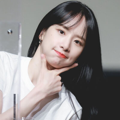 ขนมชิ้นนี้อร่อยปะ -Seolbo-: ฟิค Girl Love (แชท)