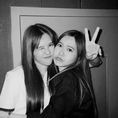 กลับมาทำไม|NNN(OS): ฟิคฟรีสไตล์ (แชท)