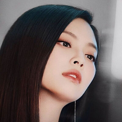 แค่คุณ 🦋 #Jenlis: ฟิค Girl Love (แชท)